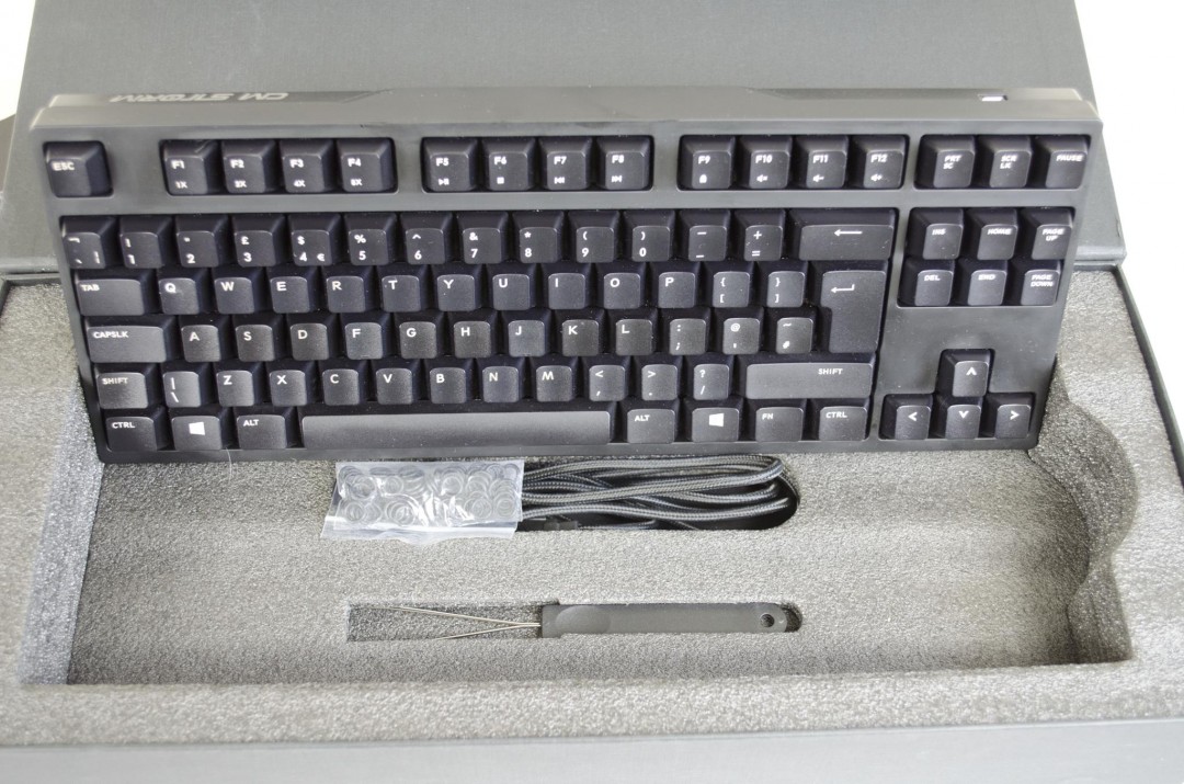CM STORM NovaTouch TKL Mechanical Keyboard Review - EnosTech.com