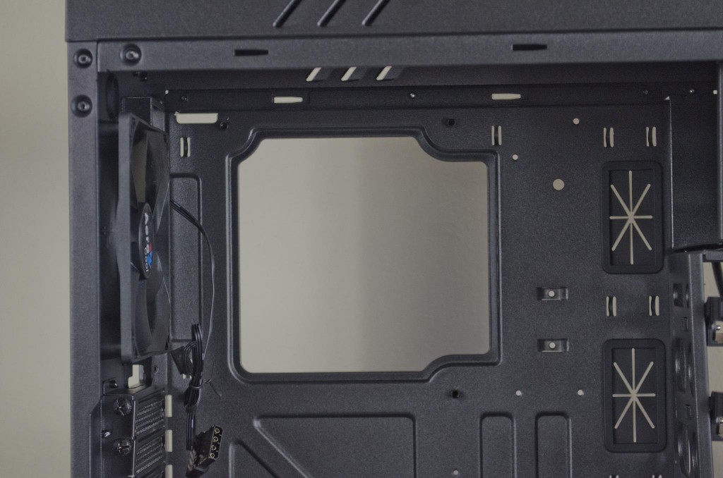Aerocool Aero-1000 PC Case Review - EnosTech.com