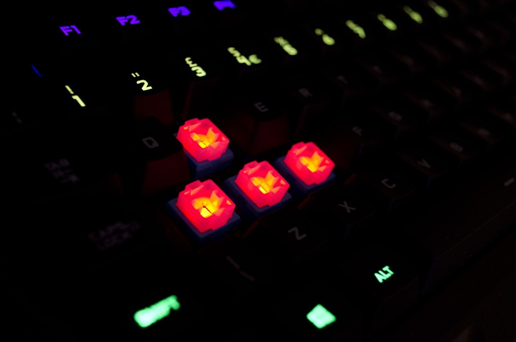 Logitech G410 Atlas Spectrum Mechanical Gaming Keyboard Review ...