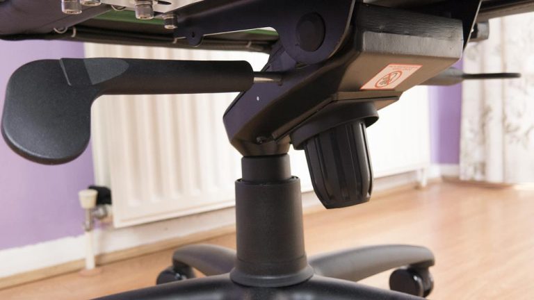 noblechairs EPIC Series Gaming Chair Review - EnosTech.com