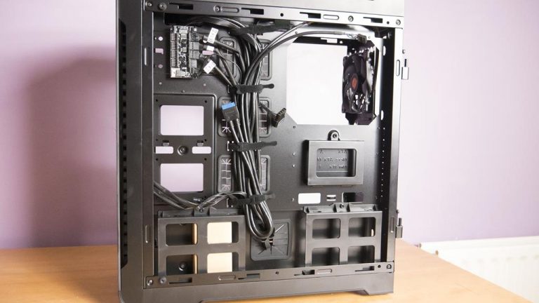 Thermaltake View 32 Tempered Glass RGB Case Review - EnosTech.com