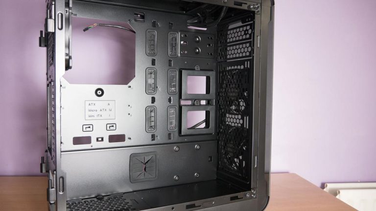Thermaltake View 32 Tempered Glass RGB Case Review - EnosTech.com