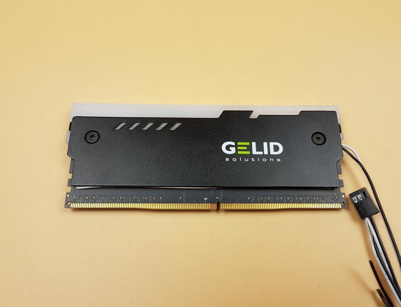 GELID Solutions LUMEN RGB RAM COOLER Review - EnosTech.com
