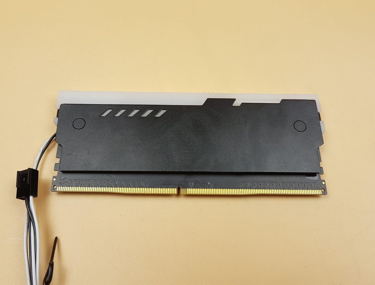 GELID Solutions LUMEN RGB RAM COOLER Review - EnosTech.com
