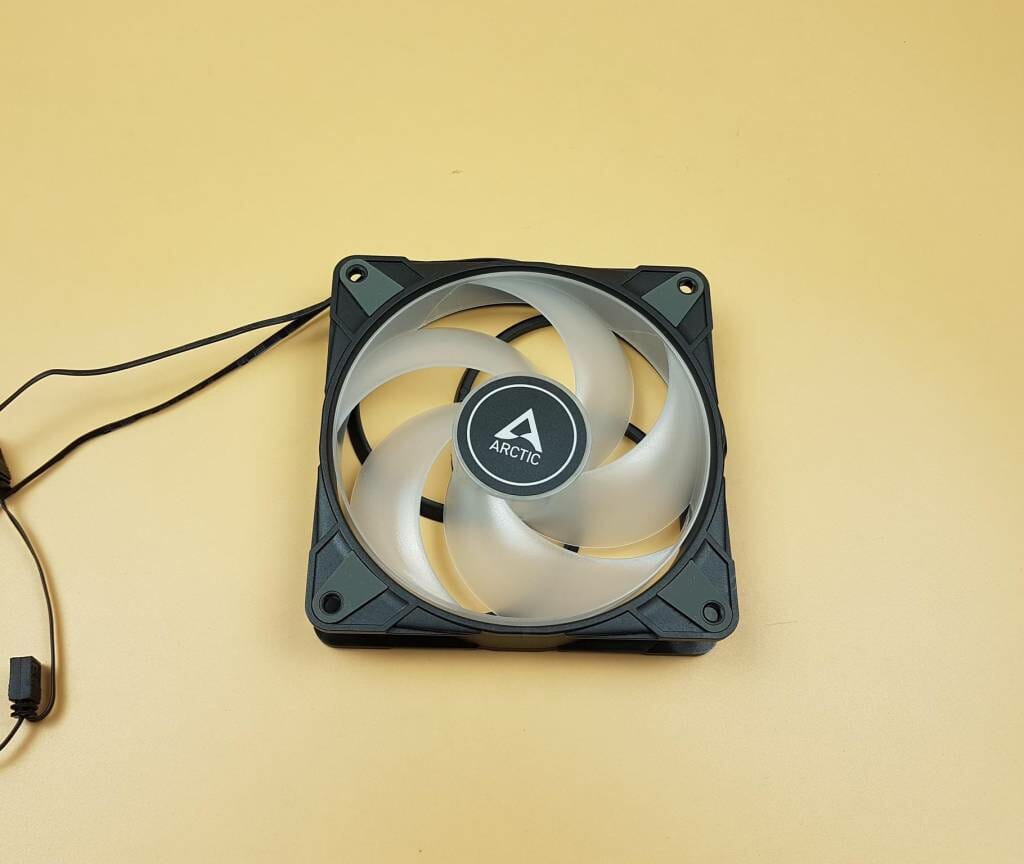 ARCTIC P12 PWM PST RGB 0dB Fans Review - EnosTech.com