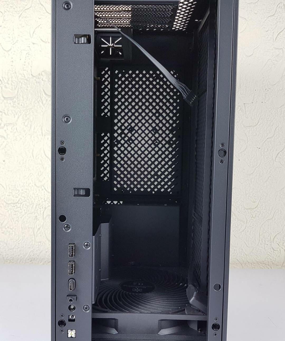 SilverStone ALTA G1M PC Case Review - EnosTech.com