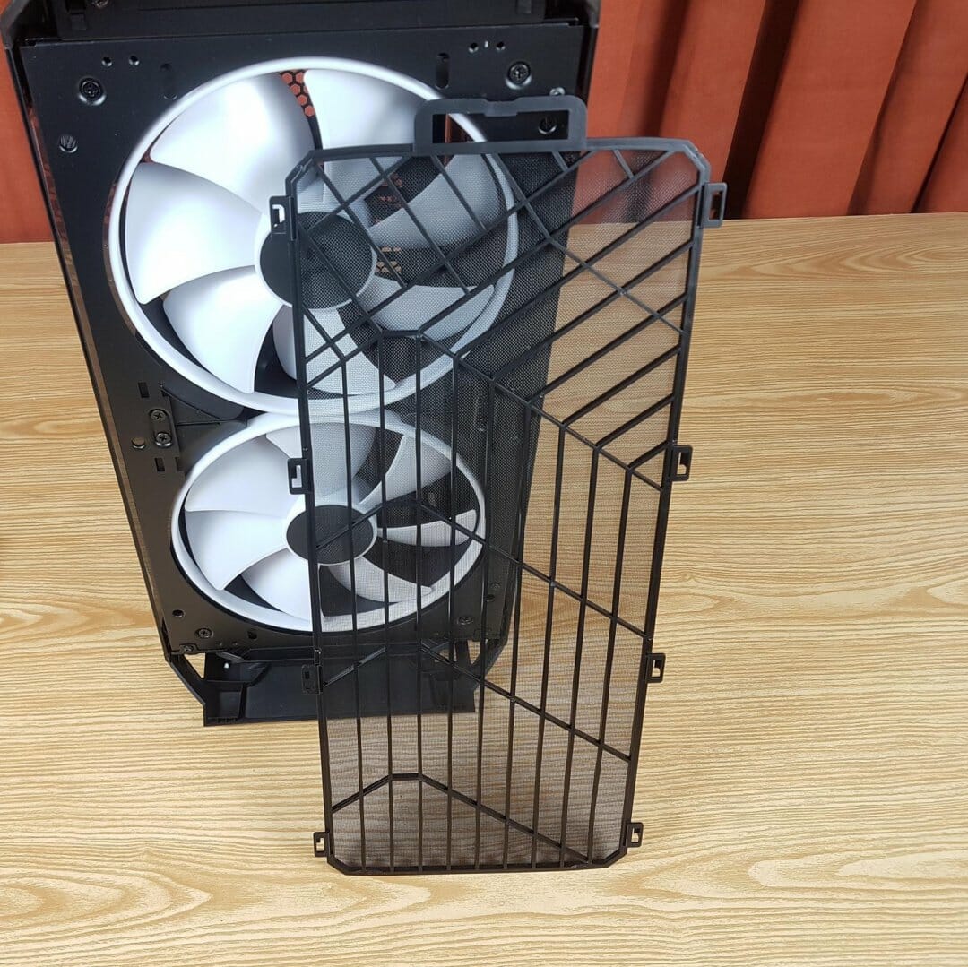 Fractal Design Torrent Compact RGB TG Light Tint PC Case Review ...
