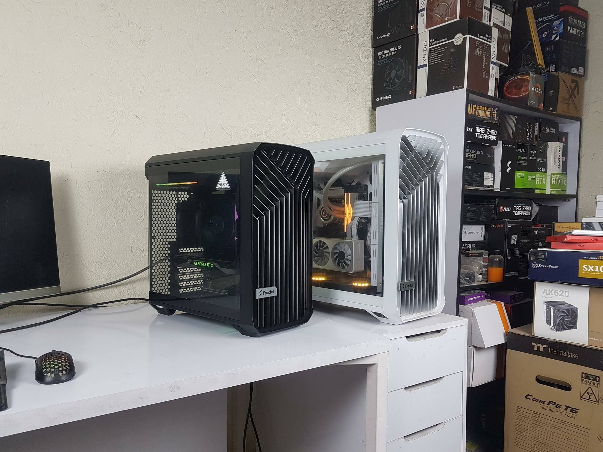 Fractal Design Torrent Compact RGB TG Light Tint PC Case Review