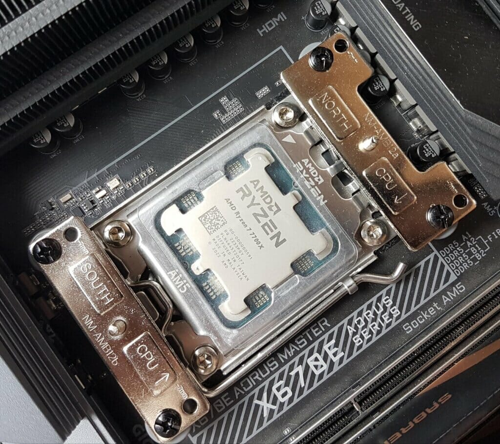 Noctua AM5 Offset Mounting Brackets - Are they worth it? - EnosTech.com