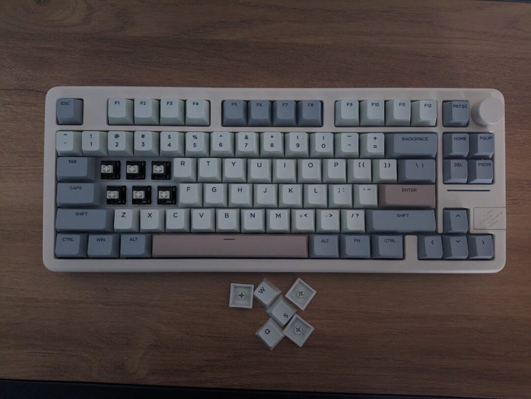 EPOMAKER GALAXY 70 MECHANICAL KEYBOARD - FEATURING SOFT BUT BUDGET ...