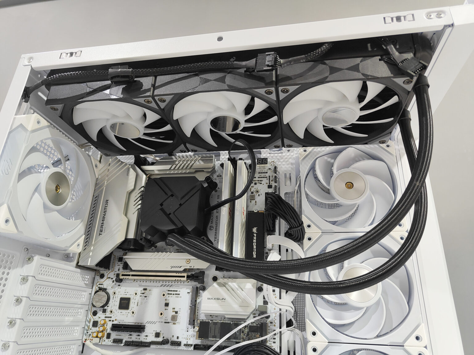 Einarex Zenith ZM800 Review: Worthy or Just Another Case?