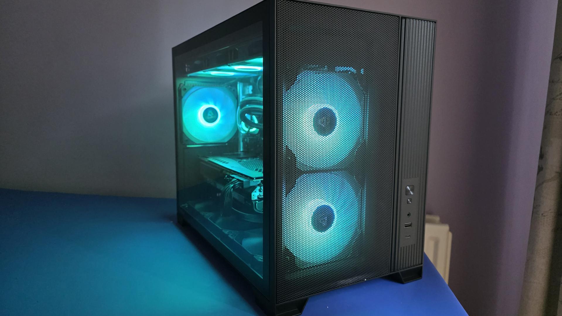 Antec Flux M Case Review - Small Yet Spacious - EnosTech.com