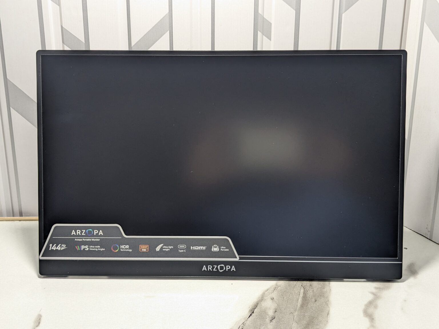 Arzopa Z1FC portable monitor review: a useful screen for work and ...